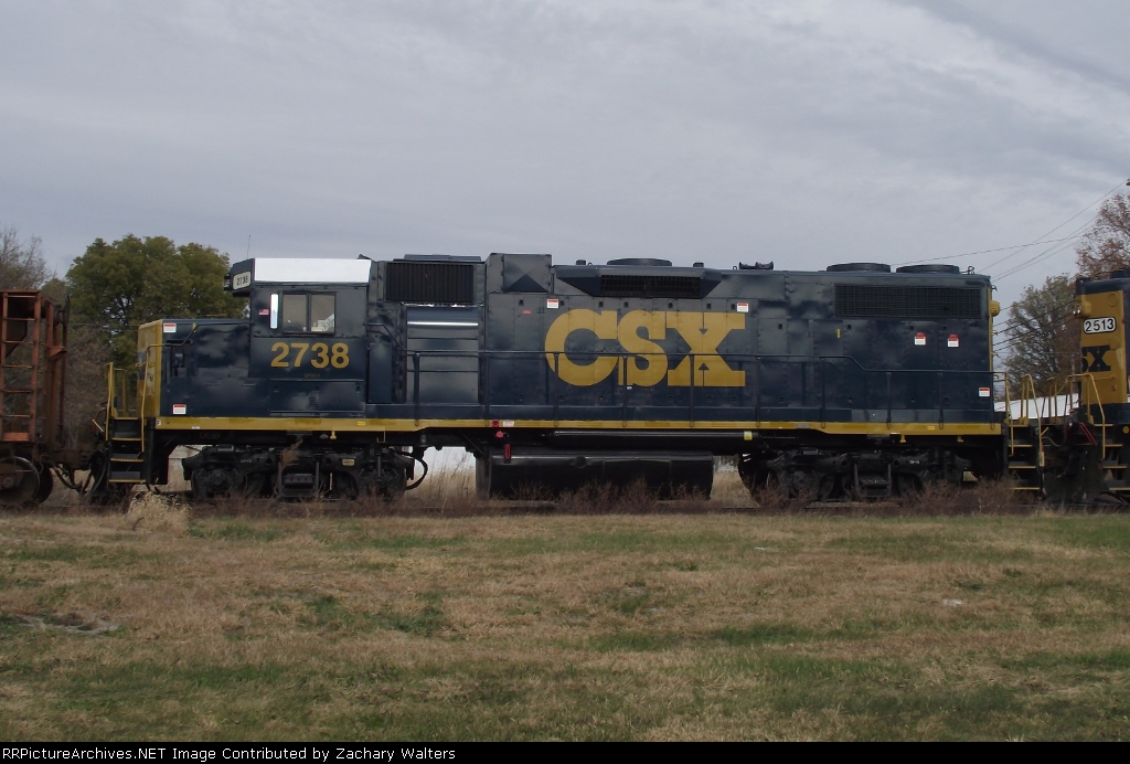 CSX 2738 Very Shinny